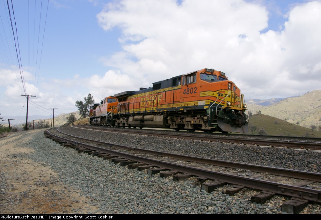 BNSF 4802